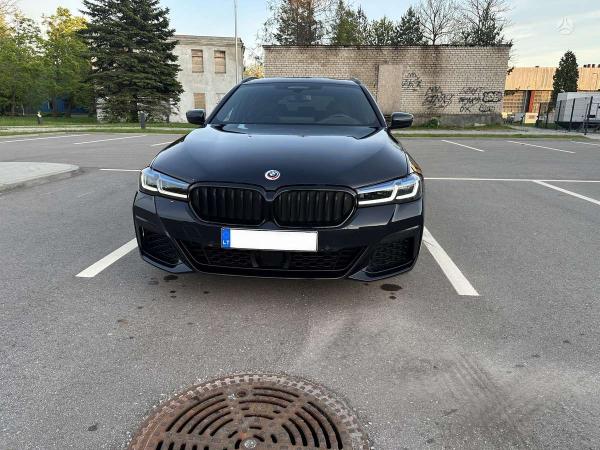 Melns BMW 530 2023 Kauņa, ar dzinēja tilpumu 2.99 L un nobraukumu 70 tūkst. km par 39890 €, foto 4 vietnē AUTOMOTO.COM.LV