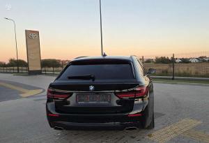 Black BMW 530 2023 in Kaunas, with an engine capacity of 2.00 L and mileage of 89 thousand km for 36600 €, photo 7 on AUTOMOTO.COM.LV