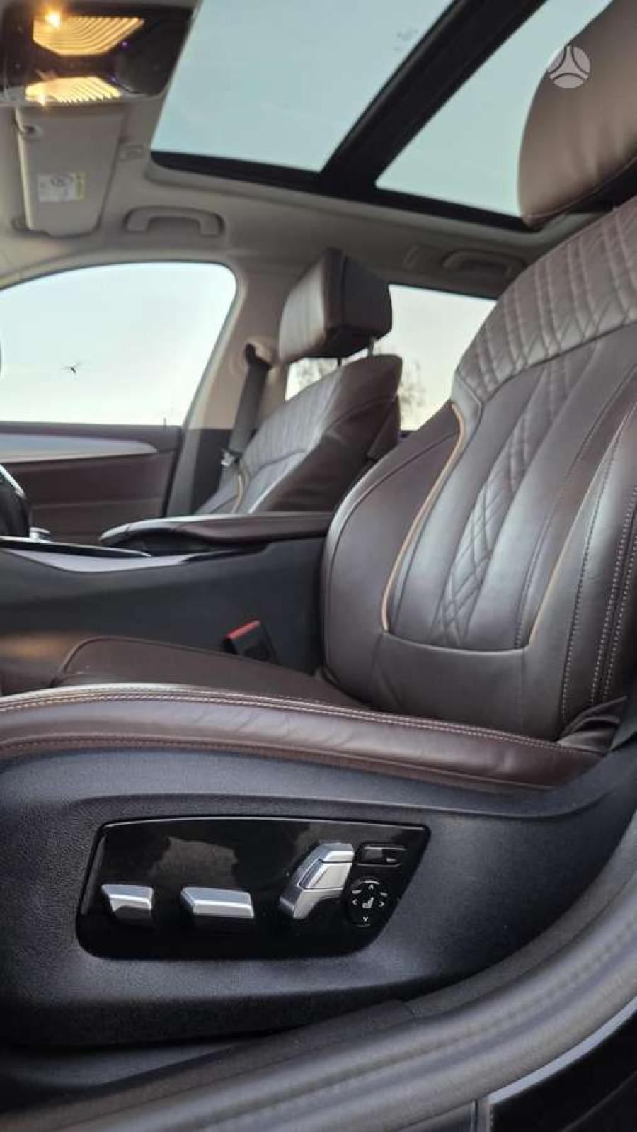 Black BMW 530 2023 in Kaunas, with an engine capacity of 2.00 L and mileage of 89 thousand km for 36600 €, photo 11 on AUTOMOTO.COM.LV