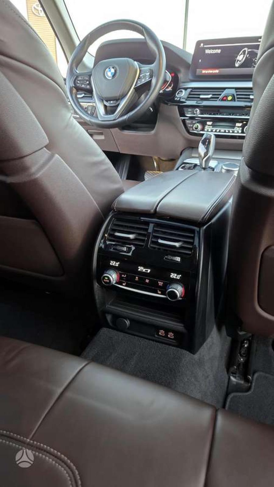 Black BMW 530 2023 in Kaunas, with an engine capacity of 2.00 L and mileage of 89 thousand km for 36600 €, photo 15 on AUTOMOTO.COM.LV