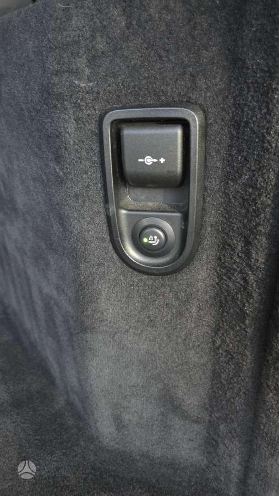 Black BMW 530 2023 in Kaunas, with an engine capacity of 2.00 L and mileage of 89 thousand km for 36600 €, photo 26 on AUTOMOTO.COM.LV