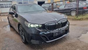 Black BMW 530 2024 in Siauliai, with an engine capacity of 2.00 L and mileage of 150 thousand km for 32000 €, photo 3 on AUTOMOTO.COM.LV