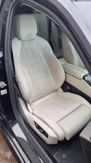 Black BMW 530 2024 in Siauliai, with an engine capacity of 2.00 L and mileage of 150 thousand km for 32000 €, photo 32 on AUTOMOTO.COM.LV