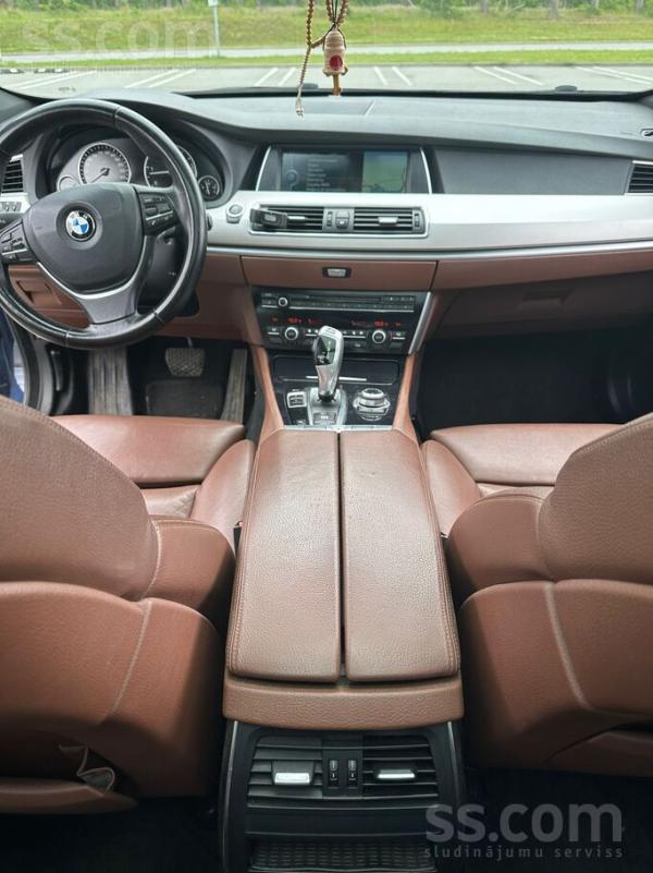 Blue BMW 530 2009 in Riga, with an engine capacity of 3.00 L and mileage of 358 thousand km for 9600 €, photo 10 on AUTOMOTO.COM.LV