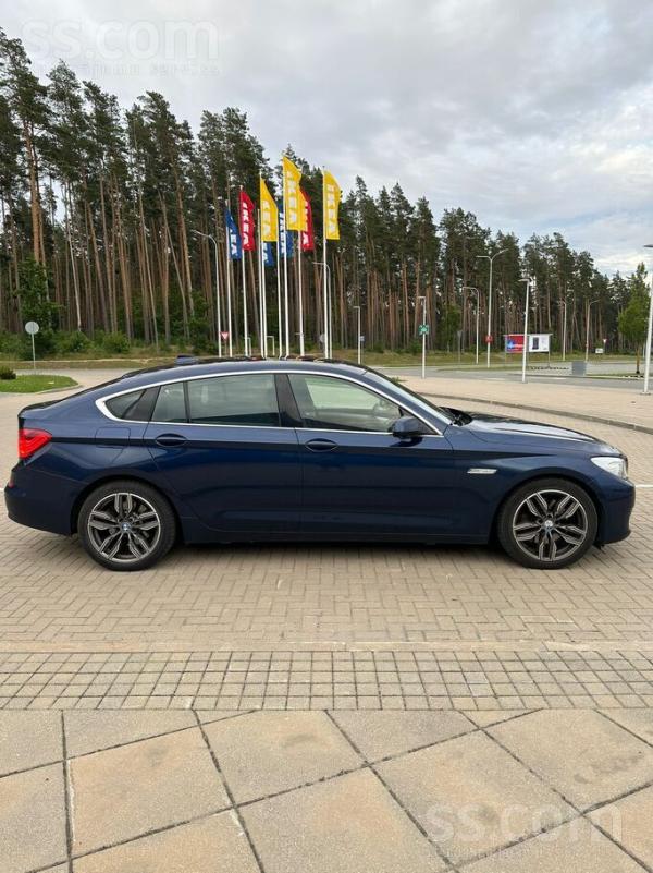 Blue BMW 530 2009 in Riga, with an engine capacity of 3.00 L and mileage of 358 thousand km for 9000 €, photo 2 on AUTOMOTO.COM.LV