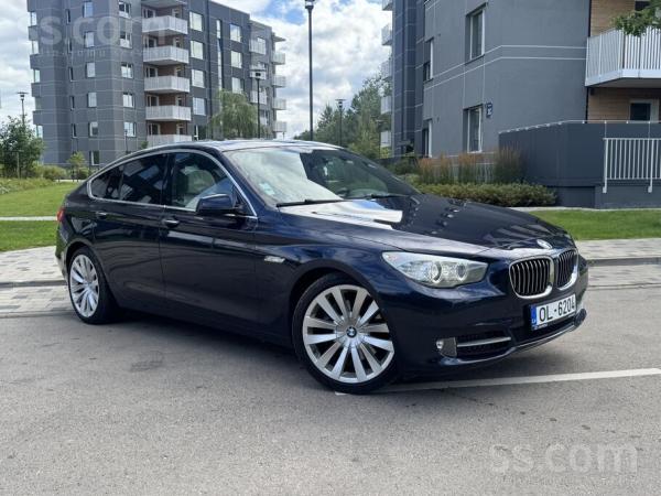 Blue BMW 530 2010 in Riga, with an engine capacity of 3.00 L and mileage of 296 thousand km for 9100 €, photo 1 on AUTOMOTO.COM.LV