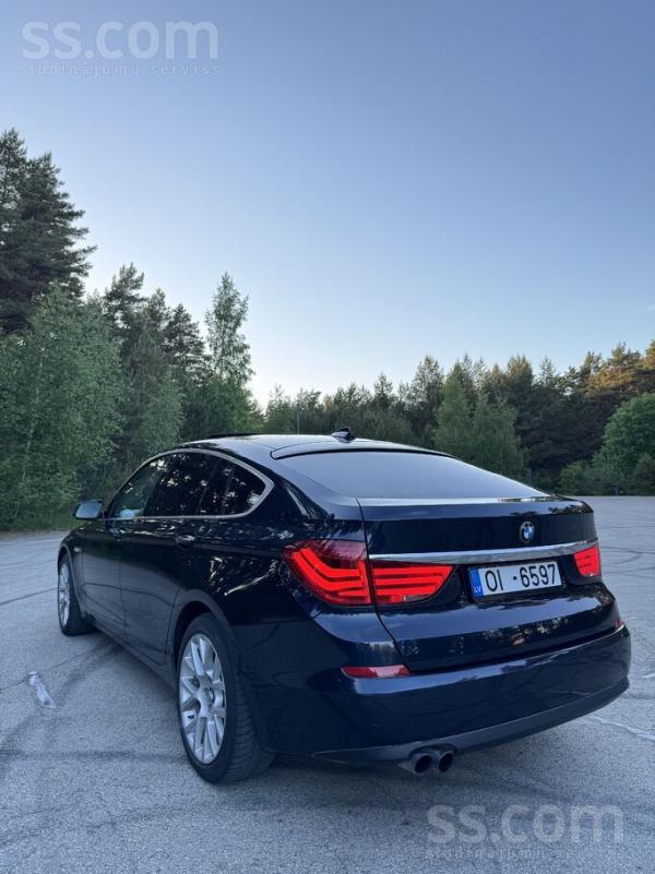 Blue BMW 530 2010 in Ventspils, with an engine capacity of 3.00 L and mileage of 318 thousand km for 8200 €, photo 1 on AUTOMOTO.COM.LV