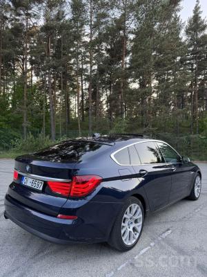 Blue BMW 530 2010 in Ventspils, with an engine capacity of 3.00 L and mileage of 318 thousand km for 8200 €, photo 3 on AUTOMOTO.COM.LV