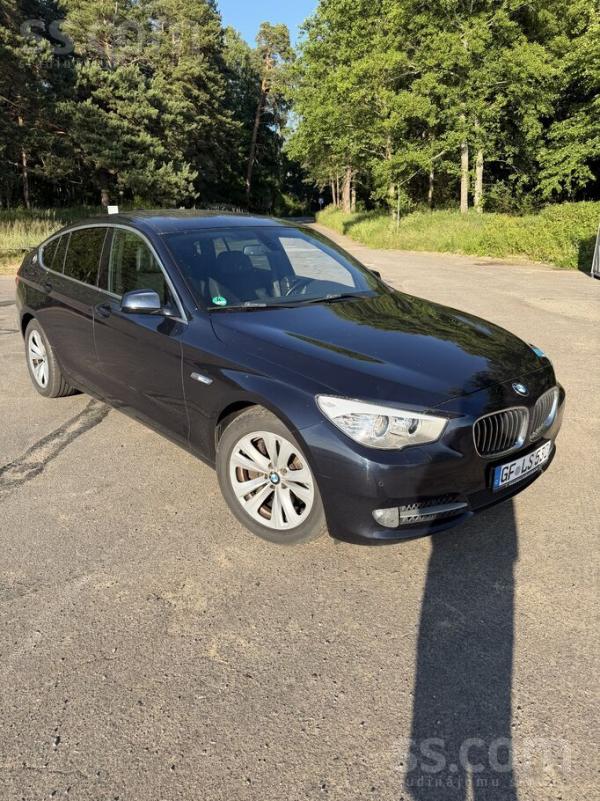 Blue BMW 530 2010 in Riga, with an engine capacity of 3.00 L and mileage of 380 thousand km for 5750 €, photo 1 on AUTOMOTO.COM.LV