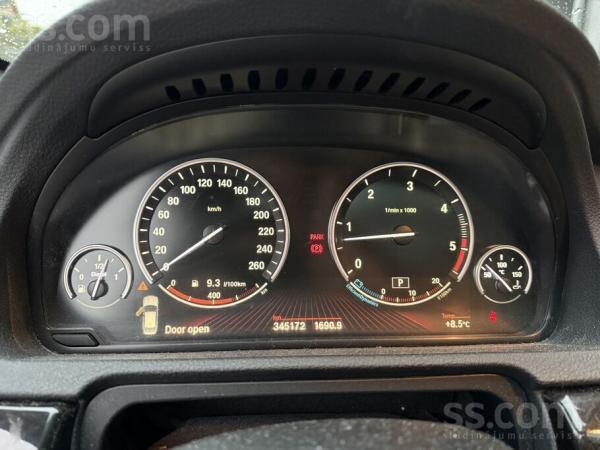 Blue BMW 530 2010 in Riga, with an engine capacity of 3.00 L and mileage of 353 thousand km for 5500 €, photo 11 on AUTOMOTO.COM.LV
