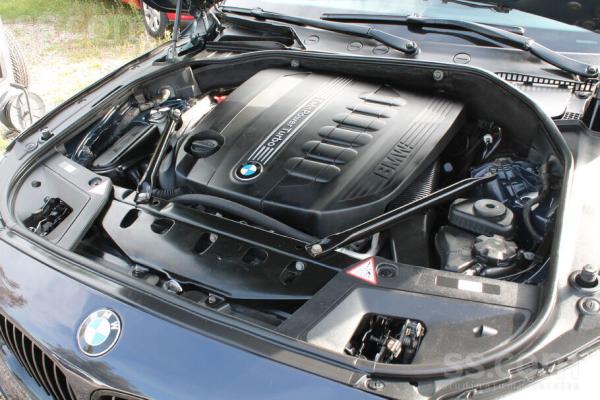 Zils BMW 530 2010 Daugavpils, ar dzinēja tilpumu 3.00 L un nobraukumu 255 tūkst. km par 7900 €, foto 10 vietnē AUTOMOTO.COM.LV