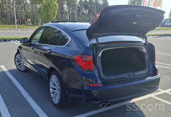 Blue BMW 530 2010 in Riga, with an engine capacity of 3.00 L and mileage of 212 thousand km for 11500 €, photo 7 on AUTOMOTO.COM.LV
