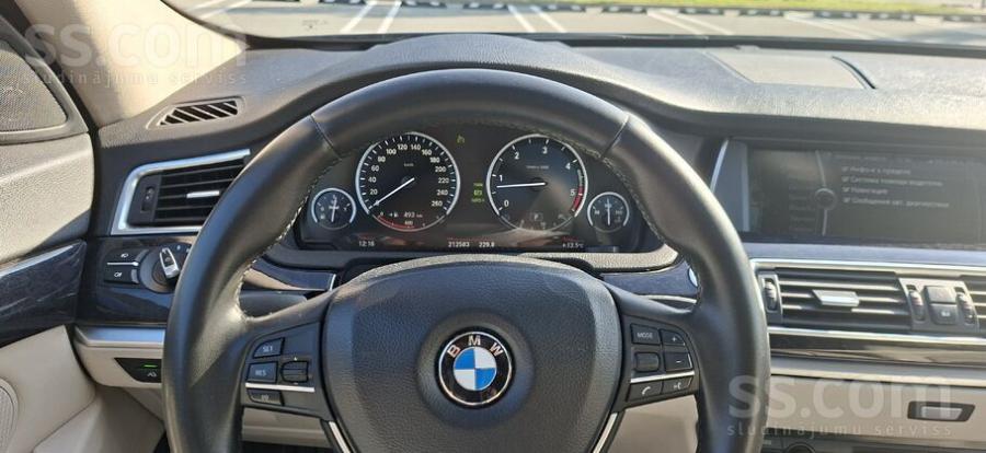 Blue BMW 530 2010 in Riga, with an engine capacity of 3.00 L and mileage of 212 thousand km for 11500 €, photo 9 on AUTOMOTO.COM.LV