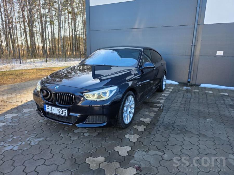Blue BMW 530 2015 in Jurmala, with an engine capacity of 3.00 L and mileage of 189 thousand km for 18900 €, photo 4 on AUTOMOTO.COM.LV