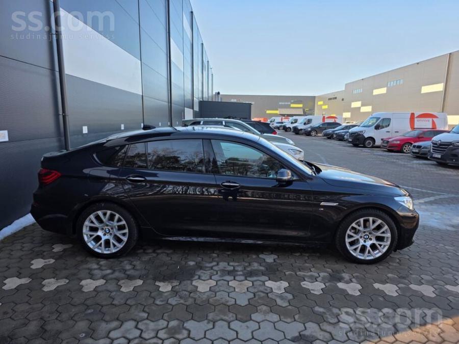 Blue BMW 530 2015 in Jurmala, with an engine capacity of 3.00 L and mileage of 189 thousand km for 18900 €, photo 5 on AUTOMOTO.COM.LV