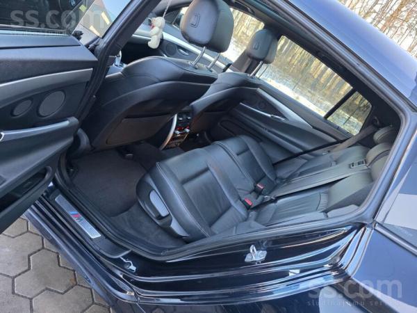 Blue BMW 530 2015 in Jurmala, with an engine capacity of 3.00 L and mileage of 189 thousand km for 18900 €, photo 8 on AUTOMOTO.COM.LV