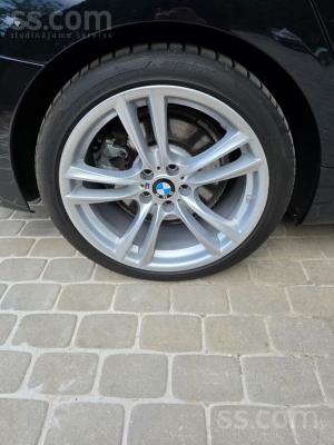Blue BMW 530 2015 in Jurmala, with an engine capacity of 3.00 L and mileage of 189 thousand km for 18900 €, photo 17 on AUTOMOTO.COM.LV