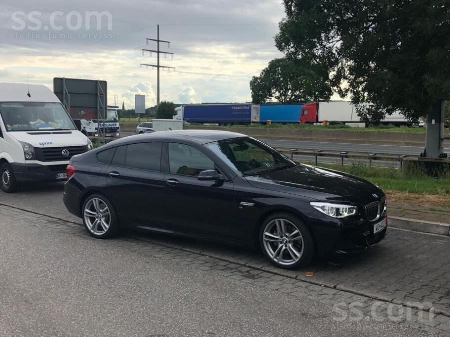 Blue BMW 530 2016 in Riga, with an engine capacity of 3.00 L and mileage of 200 thousand km for 15500 €, photo 4 on AUTOMOTO.COM.LV