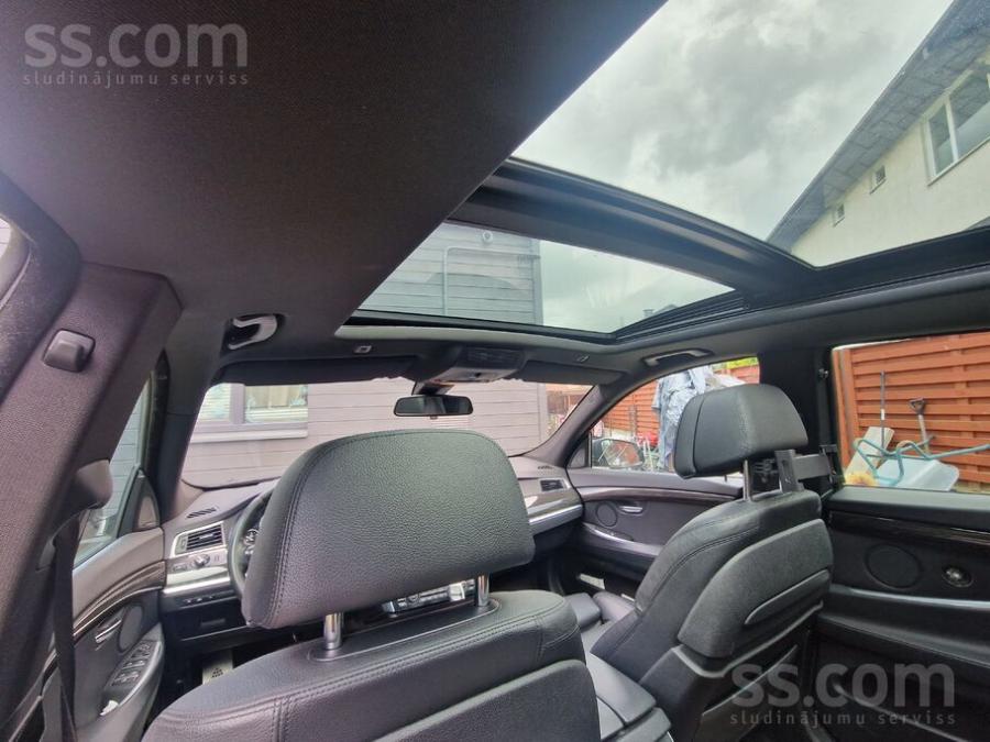 Blue BMW 530 2016 in Riga, with an engine capacity of 3.00 L and mileage of 200 thousand km for 15500 €, photo 7 on AUTOMOTO.COM.LV