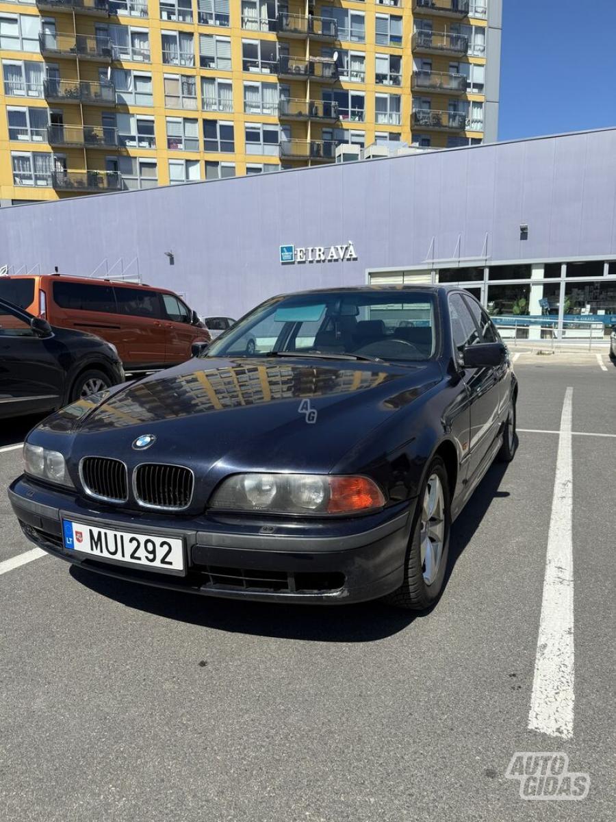 Blue BMW 530 1998 in Vilnius, with an engine capacity of 3.00 L and mileage of 360 thousand km for 1300 €, photo 1 on AUTOMOTO.COM.LV