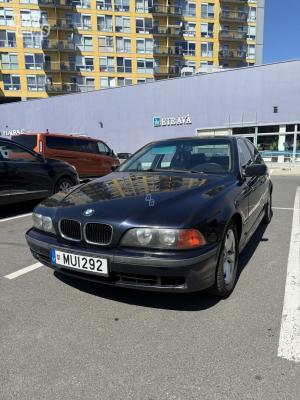 Blue BMW 530 1998 in Vilnius, with an engine capacity of 3.00 L and mileage of 360 thousand km for 1300 €, photo 3 on AUTOMOTO.COM.LV