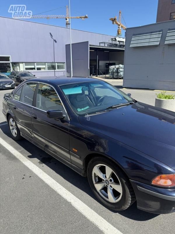 Blue BMW 530 1998 in Vilnius, with an engine capacity of 3.00 L and mileage of 360 thousand km for 1300 €, photo 4 on AUTOMOTO.COM.LV