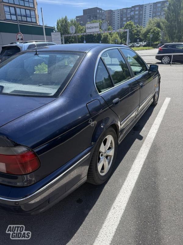Blue BMW 530 1998 in Vilnius, with an engine capacity of 3.00 L and mileage of 360 thousand km for 1300 €, photo 6 on AUTOMOTO.COM.LV