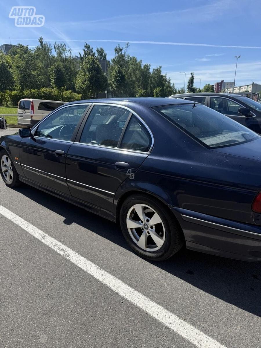 Blue BMW 530 1998 in Vilnius, with an engine capacity of 3.00 L and mileage of 360 thousand km for 1300 €, photo 13 on AUTOMOTO.COM.LV
