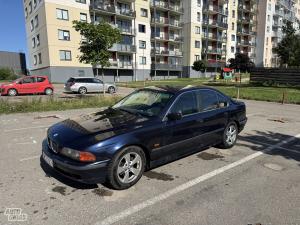 Blue BMW 530 1998 in Vilnius, with an engine capacity of 2.90 L and mileage of 367 thousand km for 1500 €, photo 4 on AUTOMOTO.COM.LV