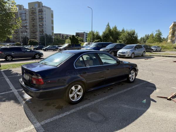 Blue BMW 530 1998 in Vilnius, with an engine capacity of 2.90 L and mileage of 367 thousand km for 1500 €, photo 5 on AUTOMOTO.COM.LV