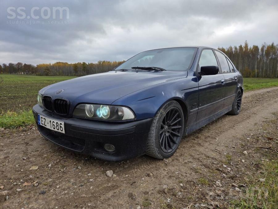 Blue BMW 530 1999 in Valmiera, with an engine capacity of 3.00 L and mileage of 0 thousand km for 1780 €, photo 1 on AUTOMOTO.COM.LV