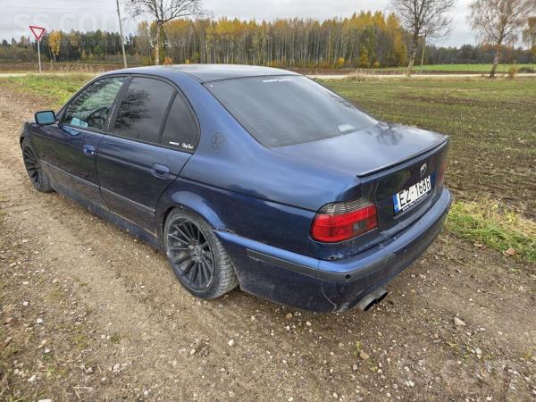 Синий БМВ 530 1999 в Валмиера, объемом двигателя 3.00 л и пробегом 0 тыс. км за 1780 €, фото 6 на AUTOMOTO.COM.LV
