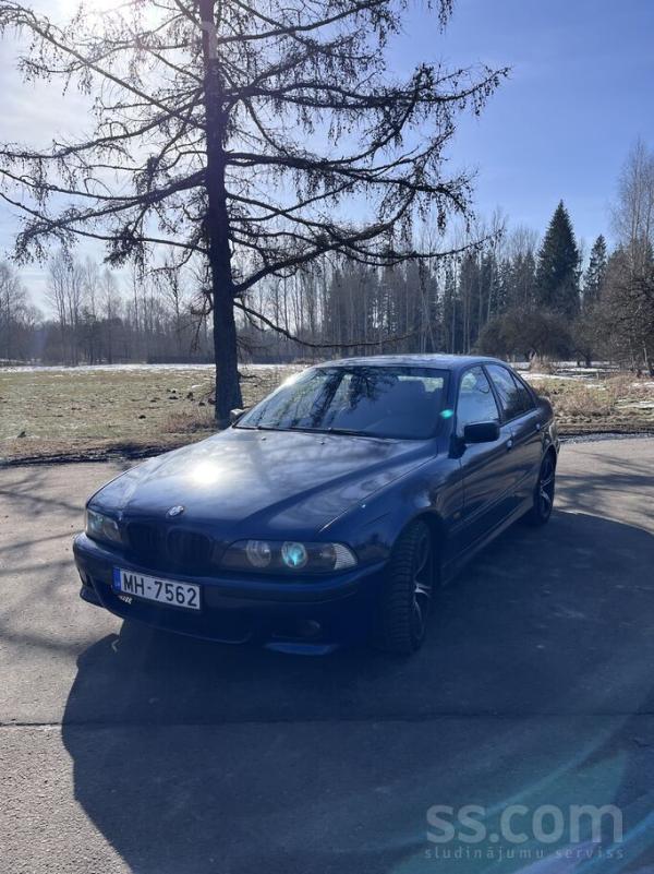 Синий БМВ 530 1999 в Рига, объемом двигателя 3.00 л и пробегом 289 тыс. км за 1800 €, фото 3 на AUTOMOTO.COM.LV