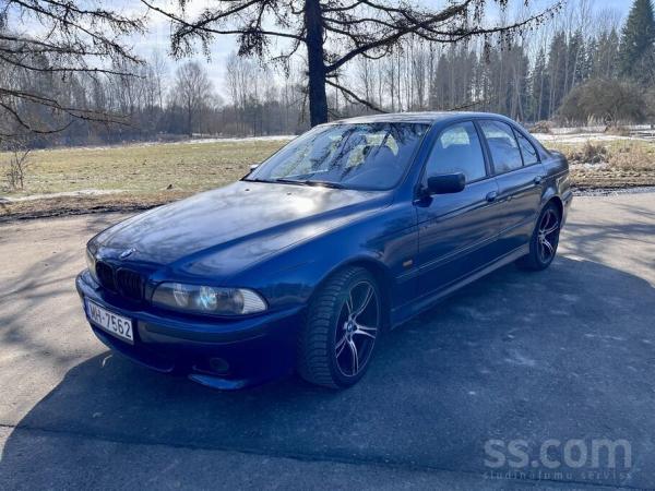 Синий БМВ 530 1999 в Рига, объемом двигателя 3.00 л и пробегом 289 тыс. км за 1800 €, фото 8 на AUTOMOTO.COM.LV