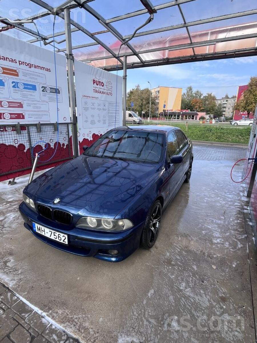 Zils BMW 530 1999 Rīga, ar dzinēja tilpumu 3.00 L un nobraukumu 289 tūkst. km par 1800 €, foto 14 vietnē AUTOMOTO.COM.LV