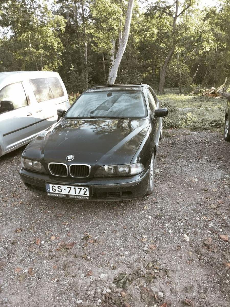 Blue BMW 530 2000 in Talsi, with an engine capacity of 3.00 L and mileage of 440 thousand km for 1500 €, photo 1 on AUTOMOTO.COM.LV