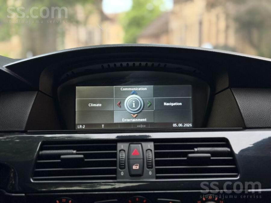 Синий БМВ 530 2003 в Цесис, объемом двигателя 3.00 л и пробегом 371 тыс. км за 4490 €, фото 24 на AUTOMOTO.COM.LV