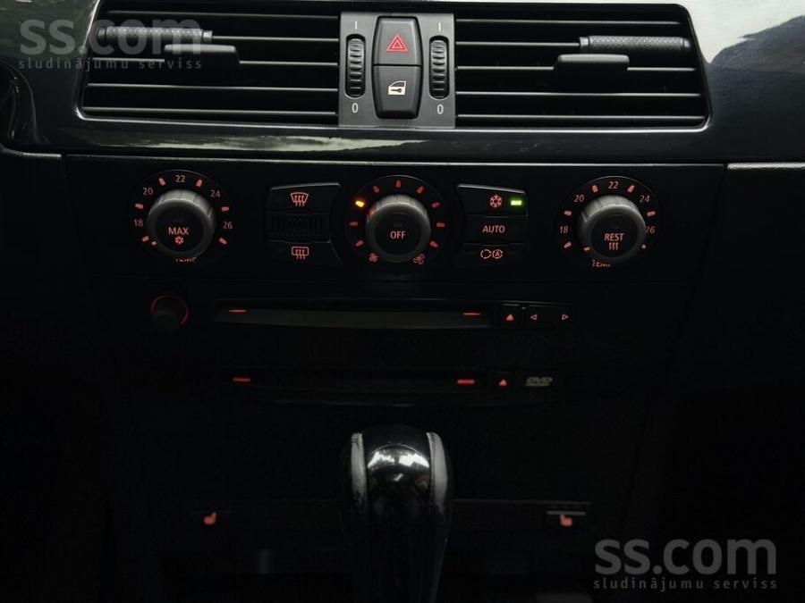 Синий БМВ 530 2003 в Цесис, объемом двигателя 3.00 л и пробегом 371 тыс. км за 4490 €, фото 25 на AUTOMOTO.COM.LV