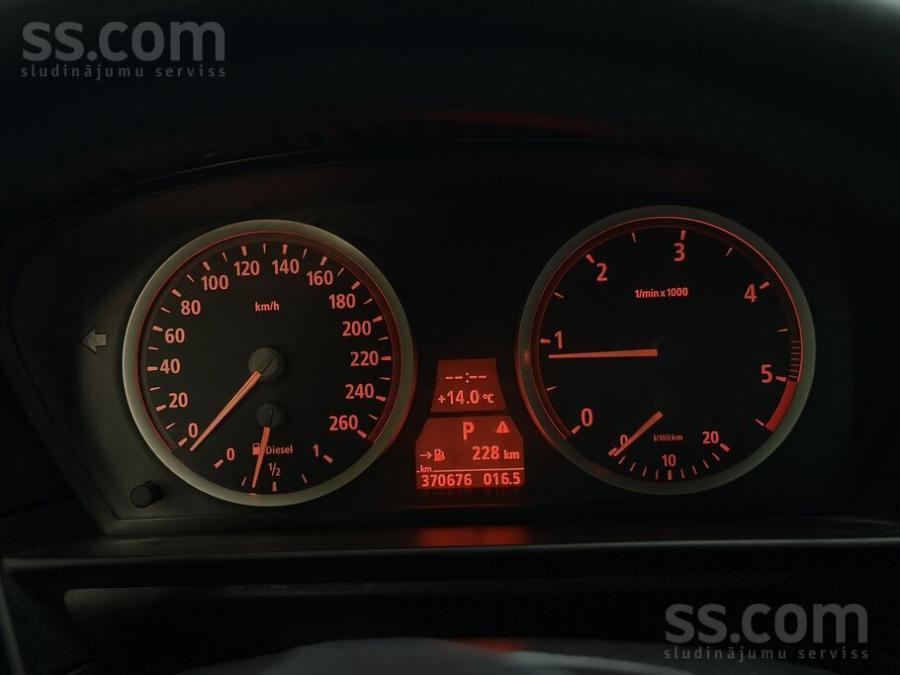 Синий БМВ 530 2003 в Цесис, объемом двигателя 3.00 л и пробегом 371 тыс. км за 4490 €, фото 28 на AUTOMOTO.COM.LV