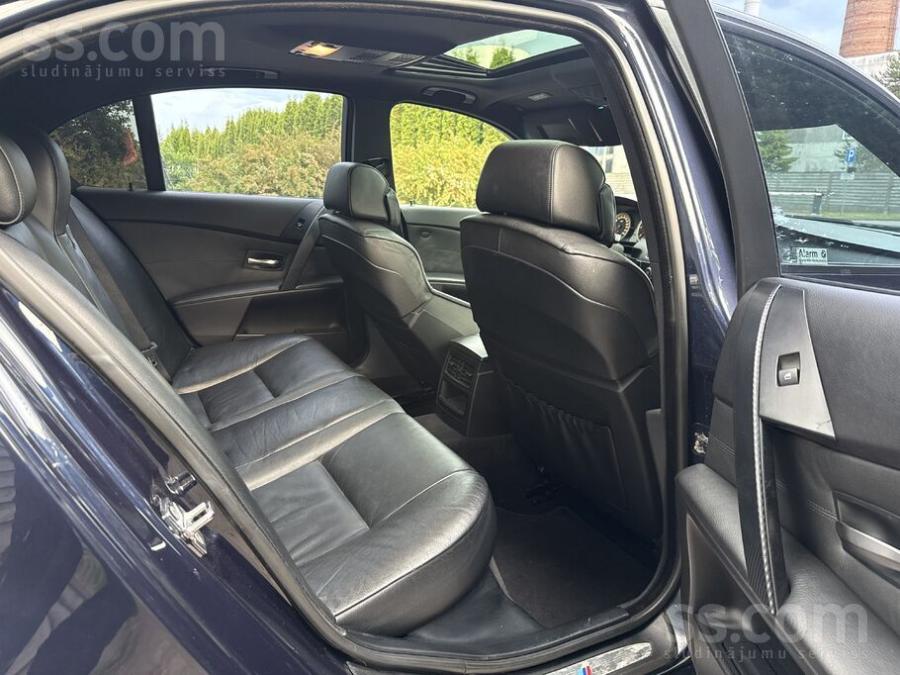 Blue BMW 530 2003 in Jelgava, with an engine capacity of 3.00 L and mileage of 260 thousand km for 6200 €, photo 28 on AUTOMOTO.COM.LV