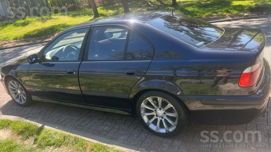 Синий БМВ 530 2003 в Рига, объемом двигателя 3.00 л и пробегом 199 тыс. км за 7000 €, фото 6 на AUTOMOTO.COM.LV