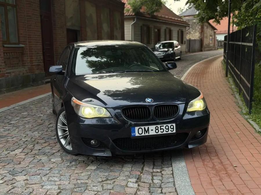 Синий БМВ 530 2003 в Цесис, объемом двигателя 3.00 л и пробегом 371 тыс. км за 4990 €, фото 6 на AUTOMOTO.COM.LV