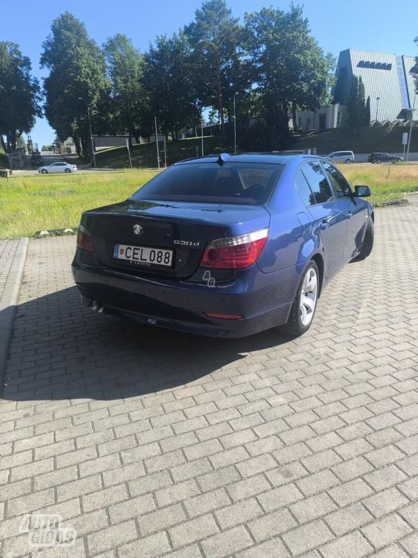 Zils BMW 530 2003 Klaipėda, ar dzinēja tilpumu 3.00 L un nobraukumu 333 tūkst. km par 2700 €, foto 4 vietnē AUTOMOTO.COM.LV
