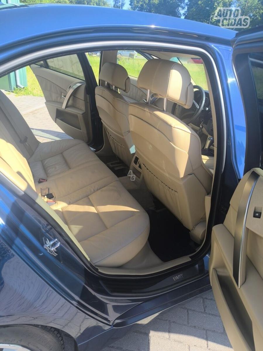 Zils BMW 530 2003 Klaipėda, ar dzinēja tilpumu 3.00 L un nobraukumu 333 tūkst. km par 2700 €, foto 7 vietnē AUTOMOTO.COM.LV
