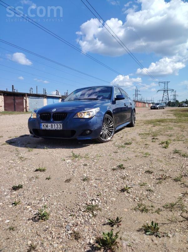 Zils BMW 530 2003 Daugavpils, ar dzinēja tilpumu 3.00 L un nobraukumu 485 tūkst. km par 3000 €, foto 1 vietnē AUTOMOTO.COM.LV