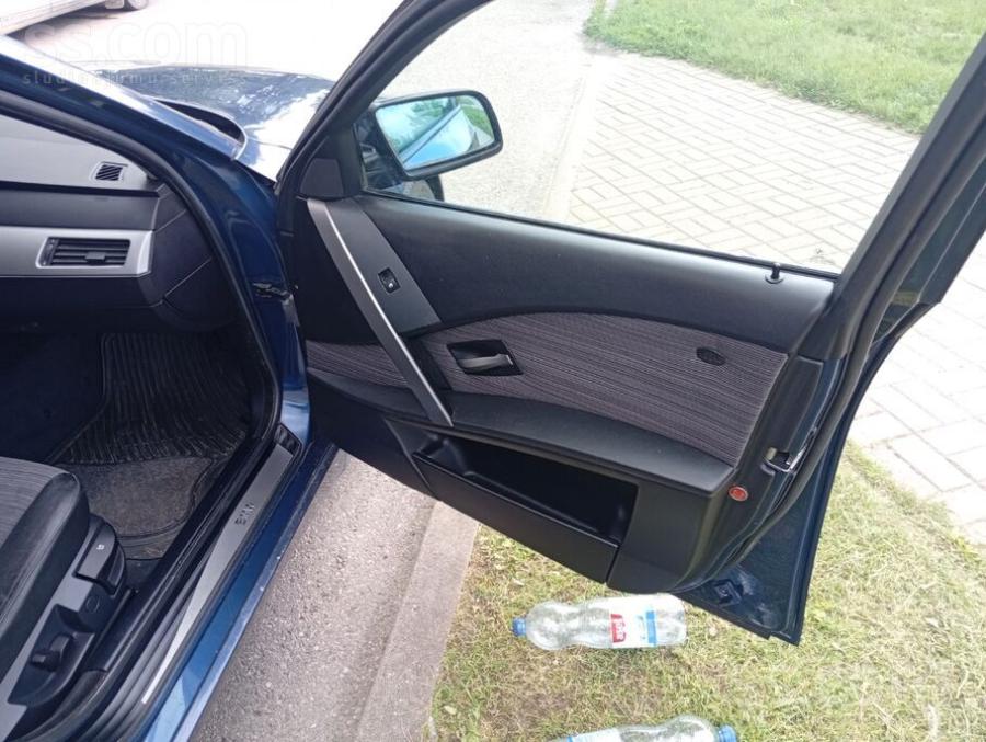 Zils BMW 530 2003 Daugavpils, ar dzinēja tilpumu 3.00 L un nobraukumu 348 tūkst. km par 4050 €, foto 5 vietnē AUTOMOTO.COM.LV