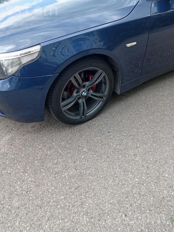 Zils BMW 530 2003 Daugavpils, ar dzinēja tilpumu 3.00 L un nobraukumu 348 tūkst. km par 4050 €, foto 10 vietnē AUTOMOTO.COM.LV