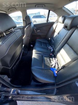 Blue BMW 530 2003 in Riga, with an engine capacity of 3.00 L and mileage of 444 thousand km for 1800 €, photo 12 on AUTOMOTO.COM.LV