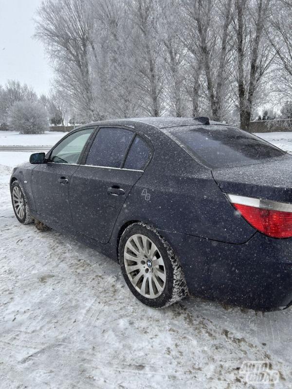Blue BMW 530 2004 in Siauliai, with an engine capacity of 3.00 L and mileage of 390 thousand km for 3600 €, photo 5 on AUTOMOTO.COM.LV