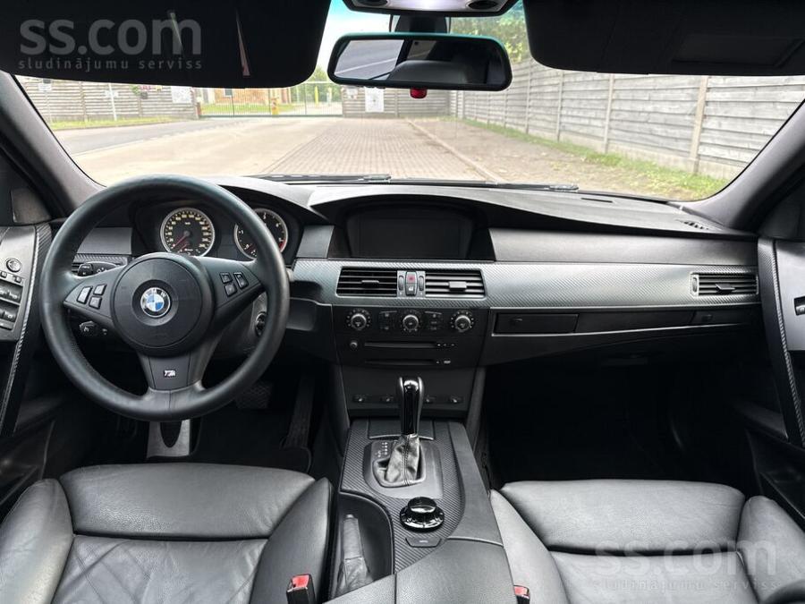 Zils BMW 530 2004 Jelgava, ar dzinēja tilpumu 3.00 L un nobraukumu 260 tūkst. km par 6200 €, foto 26 vietnē AUTOMOTO.COM.LV